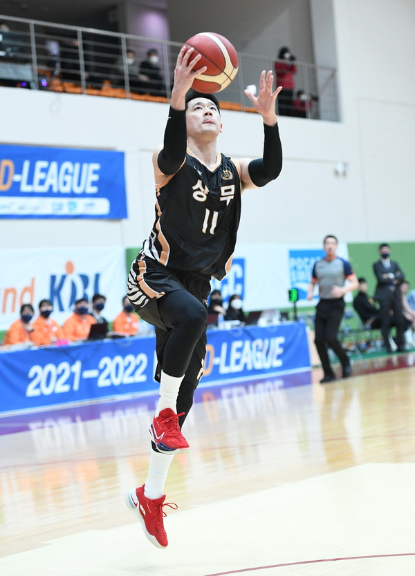 KBL D-리그 시상식 진행, 상무 최성원 MVP