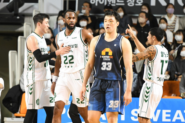 '알바노 26점' DB, KCC 잡고 2연패 뒤 4연승