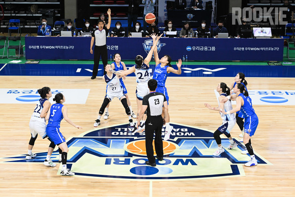 WKBL PO 대진표 확정... 우리은행-신한은행, BNK-삼성생명 격돌