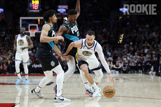 '듀란트 vs 웨스트브룩 1R 맞대결' LAC-GSW PO 직행, LAL은 정규시즌 7위