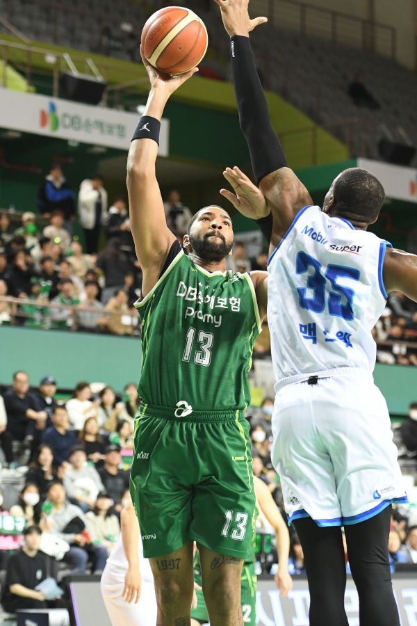 '우리에게 연패는 없다' DB, 가스공사 꺾으며 선두 지켜 - Kollo