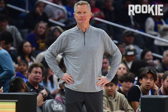 ‘여전히 5할 승률 아래’ GSW 스티브 커 감독 “선발 라인업 바꿀 수도” - Kollo