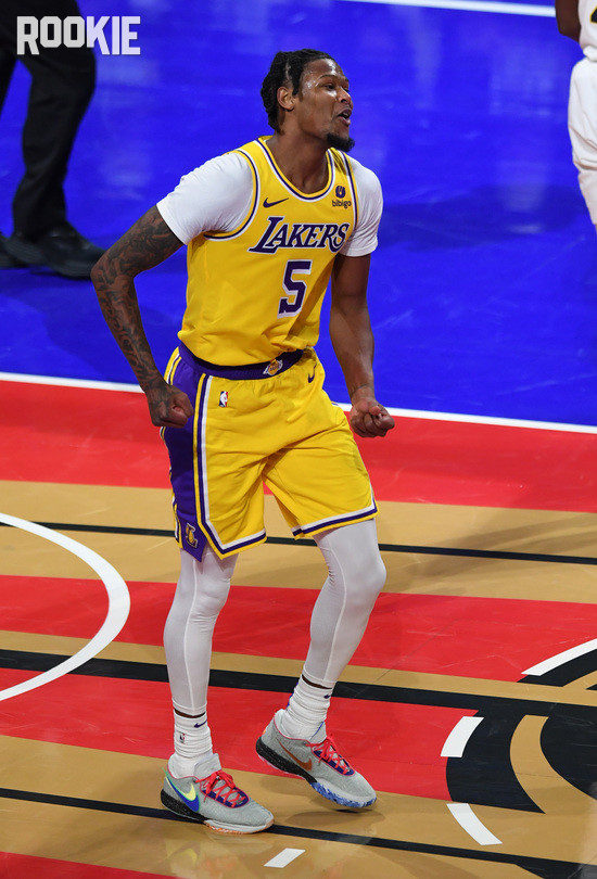 떠돌이 신세 로터리 유망주, LAL의 보배로... 르브론 "난 그를 믿는다" - Kollo