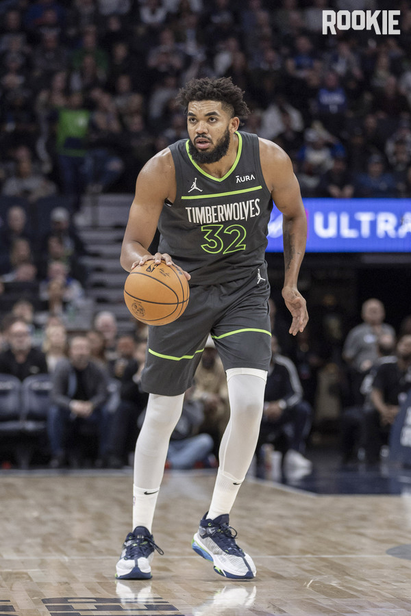 [12월호] 후끈한 이적에 불붙은 NBA 우승 경쟁 구도, 누가 살아남을까? - Kollo