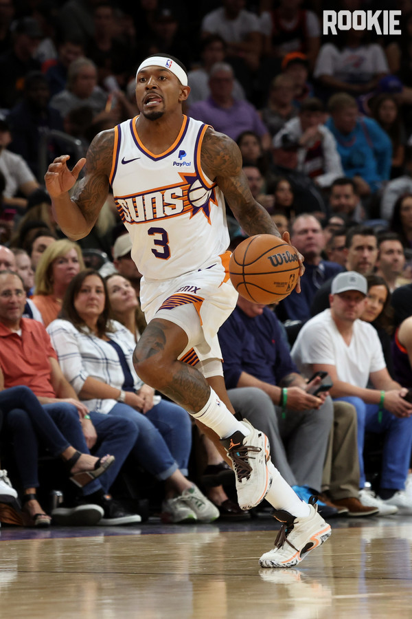 [12월호] 후끈한 이적에 불붙은 NBA 우승 경쟁 구도, 누가 살아남을까? - Kollo