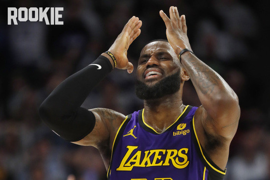 르브론 제임스의 우울한 생일... LAL, 맹추격에도 미네소타에 석패 - Kollo