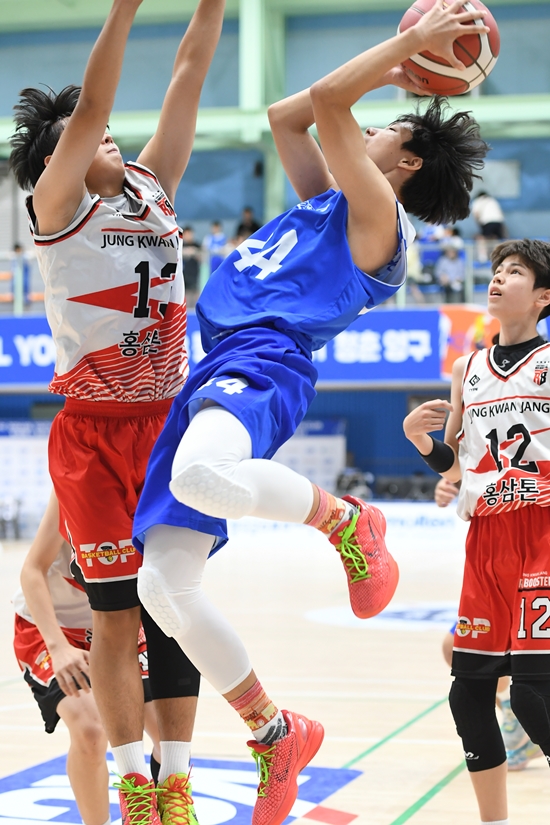 [KBL유소년] ‘장신 라인업의 힘’ 삼성, 정관장 꺾고 U14 우승