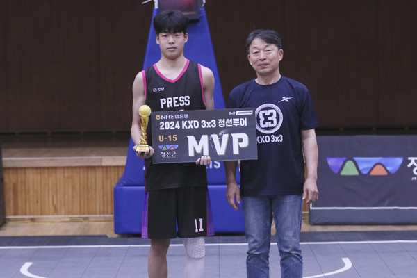 [KXO] '행운의 팀' 프레스..대회 불참 위기 딛고 U15부 우승 차지!