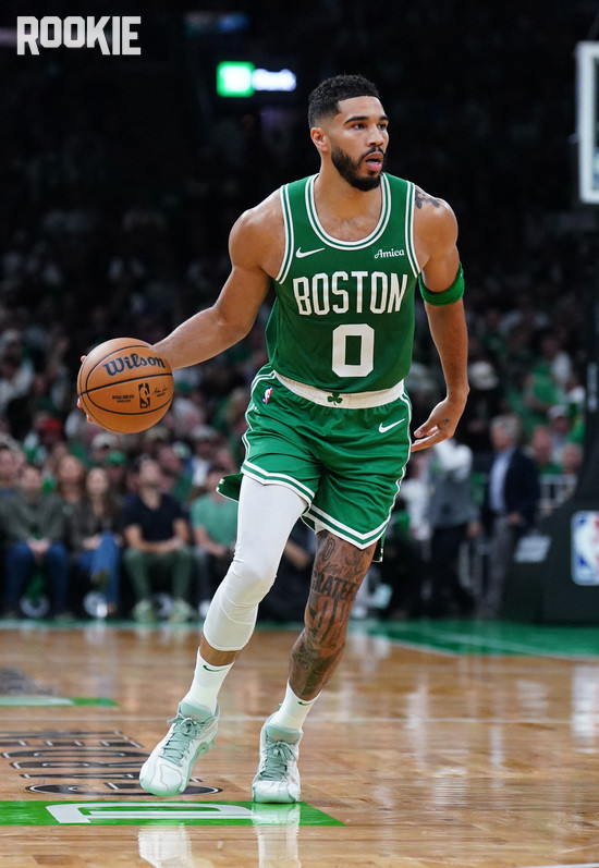 개막전부터 NBA 3점슛 신기록 타이 29개 터졌다→KAT 잔혹 데뷔... 보스턴, 뉴욕 대파