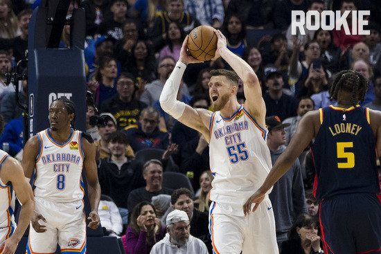 충격의 4Q 5분 무득점→커리 빠진 GSW 3연패 추락... '슈퍼 샤이' 제어 실패