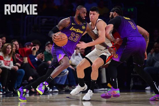 르브론 28P 11R 11A 트리플-더블 원맨쇼도 LAL 패배 못 막았다... 4연승 도전 좌절