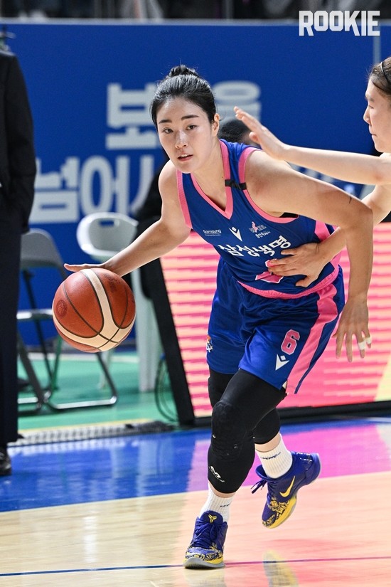 ‘4Q에만 3점슛 두 방’ 삼성생명 김아름 “새해 소망은 우승!”