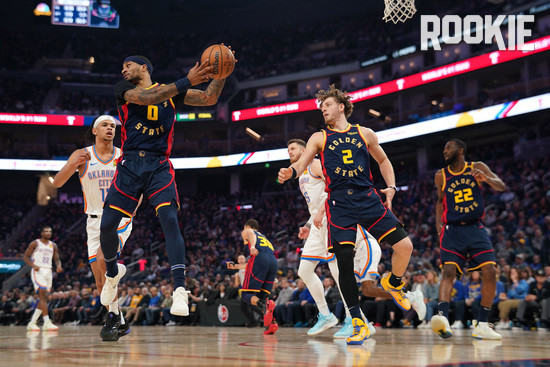 MVP 1순위의 52점 대폭격→부진 만회한 커리 결정적 딥쓰리! GSW, 리그 선두에 역전승