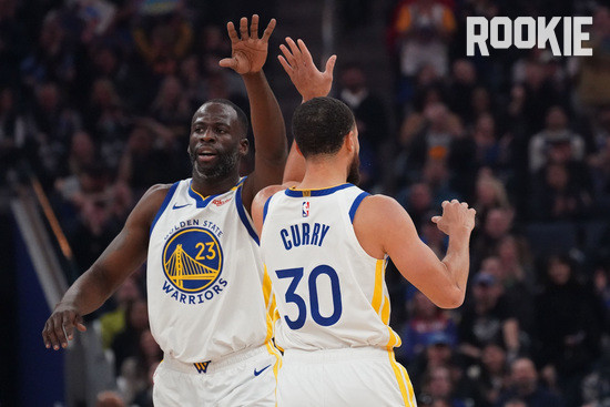 커리 3점슛 4,000개 역사 썼다! '악동' 그린이 이렇게 공격을 잘하다니... GSW, 6연승 신바람