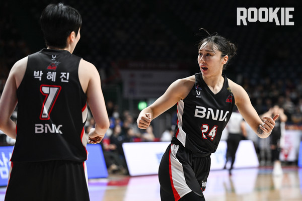 [BNK V1] ② 박혜진+김소니아, BNK의 첫 우승을 이끈 이적생들