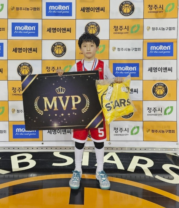 [유노유농] 전국의 강팀들 꺾고 우승 차지한 강남 SK U10 대표팀...대회 MVP에는 장서우