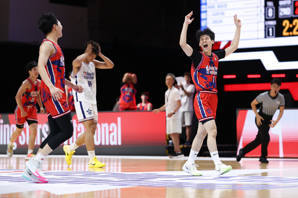 [NBA RSI] ‘미쳤다!’ 전반 3P 12개 터트린 용산고, 중국 칭화부고 가볍게 꺾고 초대 챔피언 등극