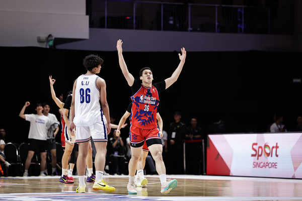 [NBA RSI] ‘미쳤다!’ 전반 3P 12개 터트린 용산고, 중국 칭화부고 가볍게 꺾고 초대 챔피언 등극