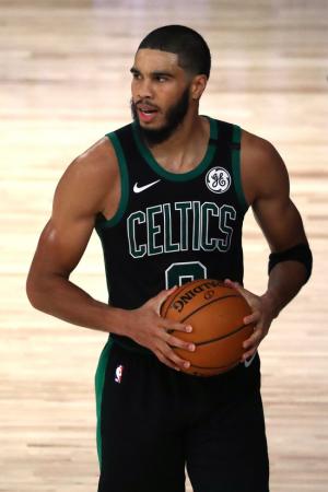 [NBA PO] '버틀러 나와' 보스턴, 토론토 추격 누르고 컨퍼런스 파이널 진출