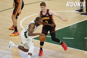 [NBA PO] '4쿼터에만 20득점' 미들턴, PO 울렁증 극복 청신호 켰다