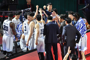 [KBL 시즌리뷰] '또 부상.. 또 외국 선수..' FA 시장의 미소 이어가지 못한 KCC