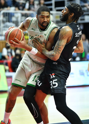 ‘오늘도 막강했던 트리플 포스트’ DB, KT 상대로 승리하며 6연승 질주