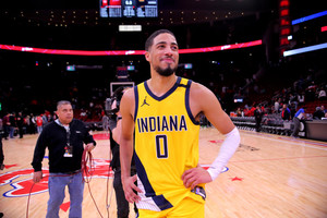 ‘NBA의 새로운 물결을 이끄는 두 주역’ 이 주의 선수에 할리버튼-SGA