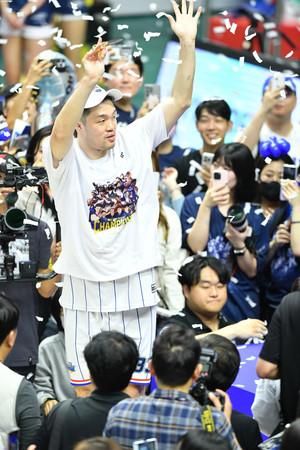 10kg 감량→KCC 두목 호랑이가 제대로 독기 품었다... "딸 보면 힘이 저절로 생겨요"