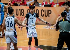 [U18 아시아컵] 4강행 좌절 한국, 한일전 승리로 마지막 자존심 세웠다... 에디 다니엘 맹활약