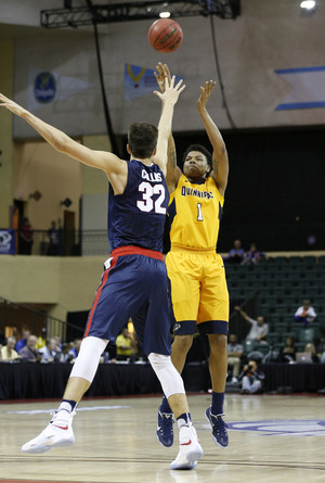 "지금은 6강이 가장 중요" 외국 선수 교체한 KCC... 207cm 빅맨 향한 전창진 감독의 생각은?