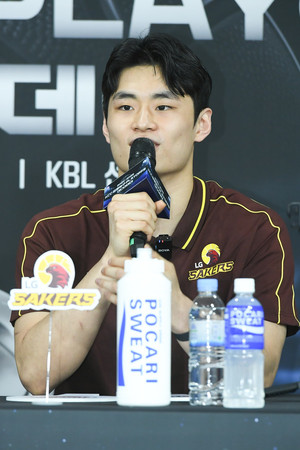 [PO미디어데이] "모든 걸 걸고 우승 도전하겠습니다" LG 황태자 유기상의 굳은 각오